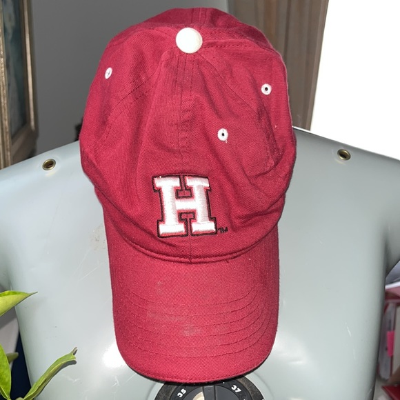 Colosseum | Accessories | Unisex Harvard University Logo Baseball Cap ...